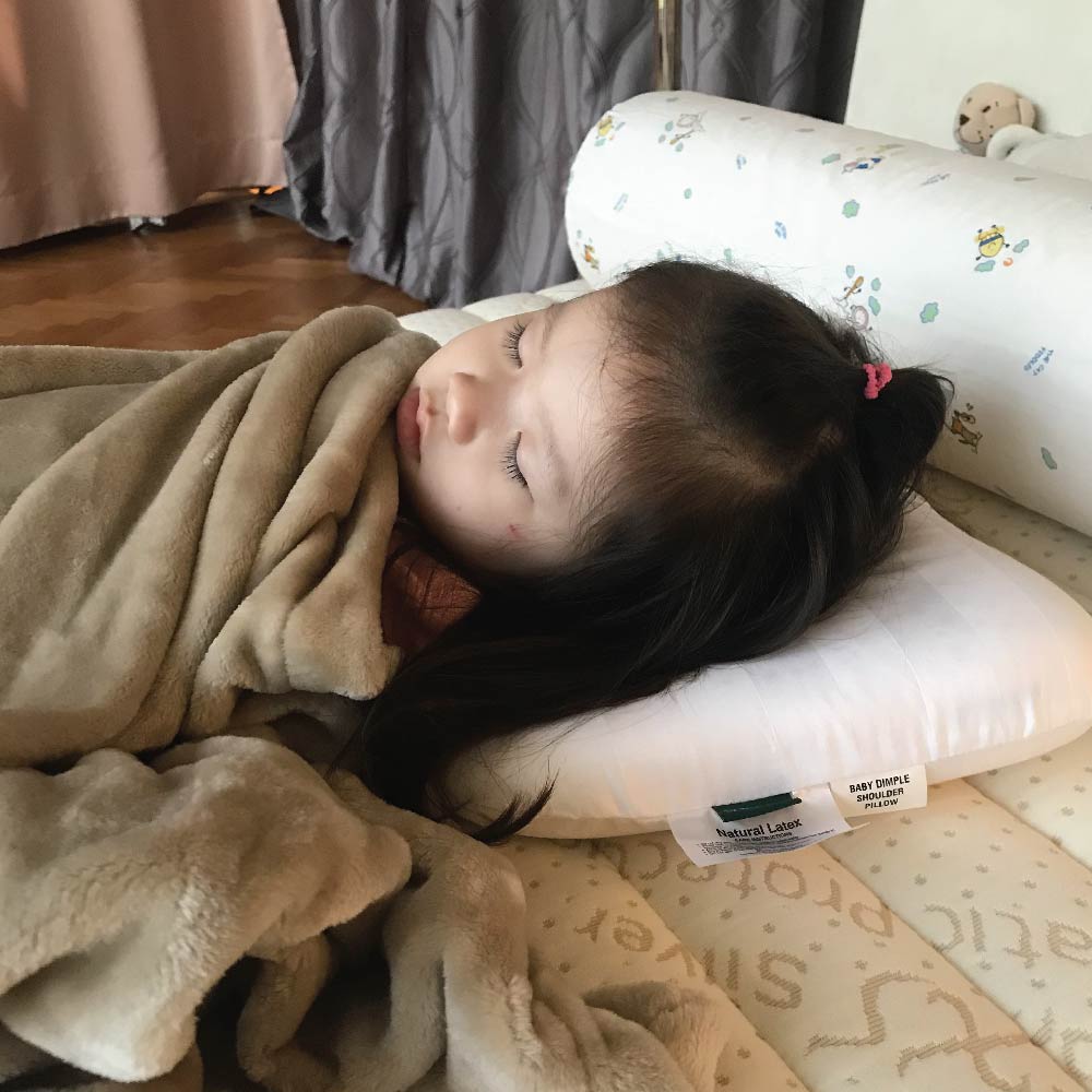 หมอนเด็ก Baby dimple shoulder – Getha Thailand
